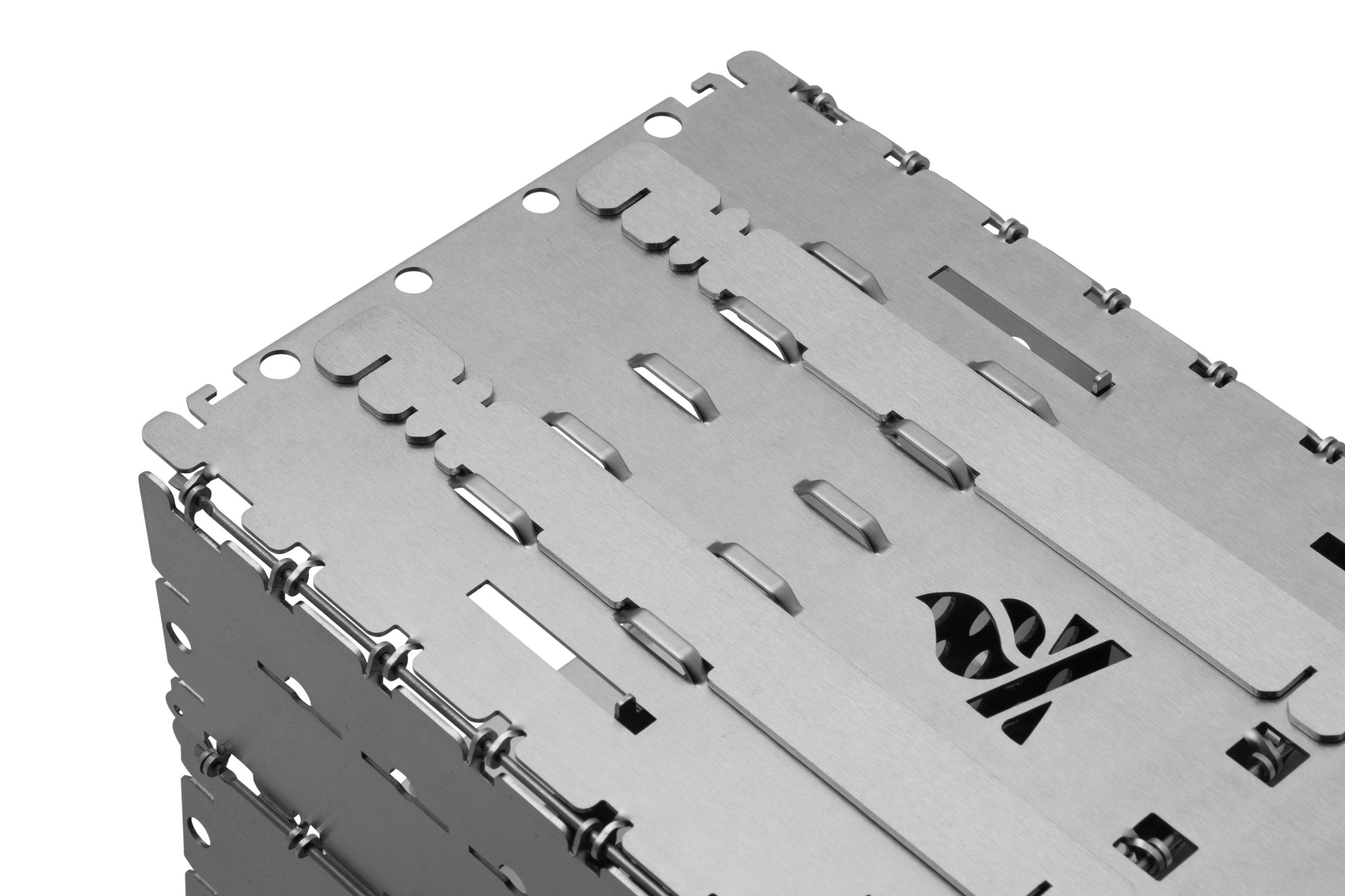 Bushcraft Essentials Bushbox XL Kit, foldable stove | Advantageously ...