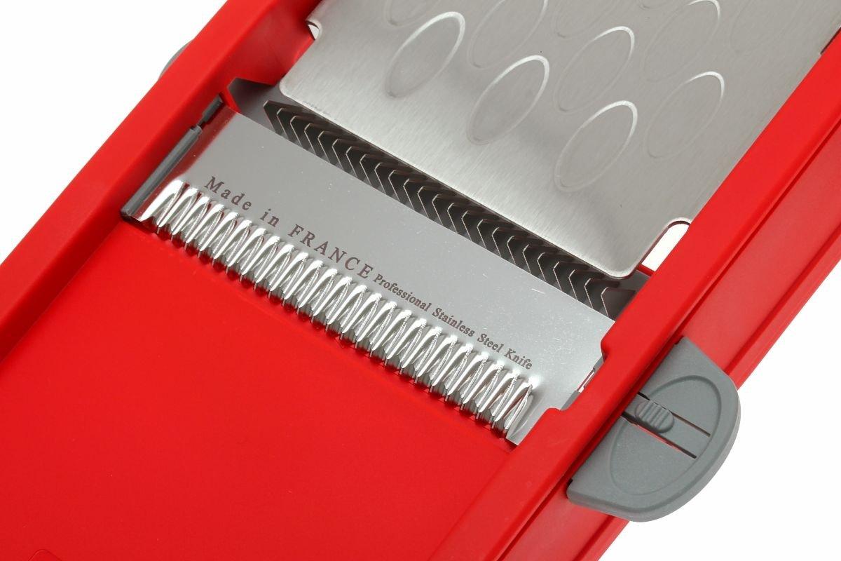 DeBuyer Mandolin Swing, red | Advantageously shopping at Knivesandtools.com