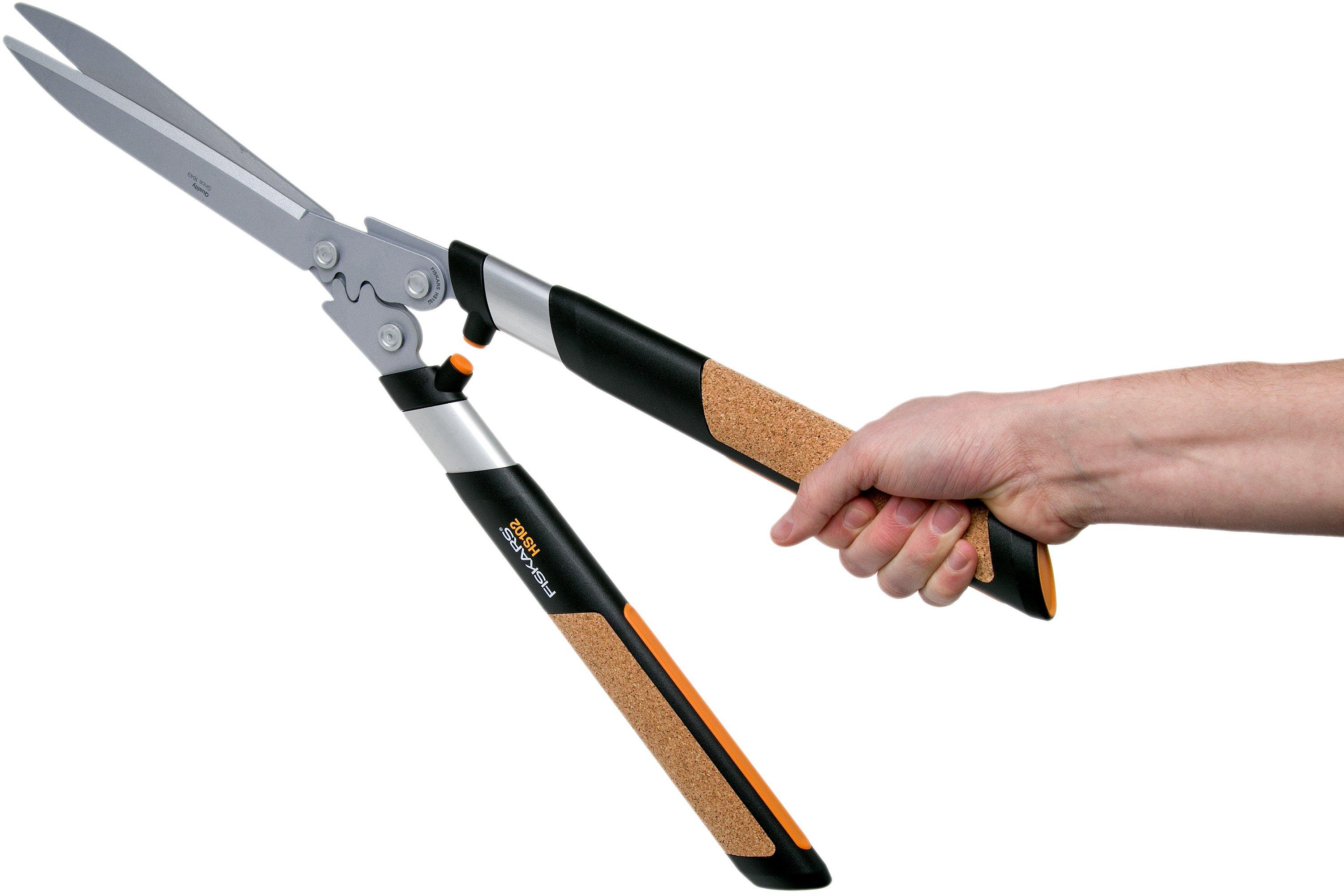 Fiskars Quantum hedge shears | Advantageously shopping at Knivesandtools.ie