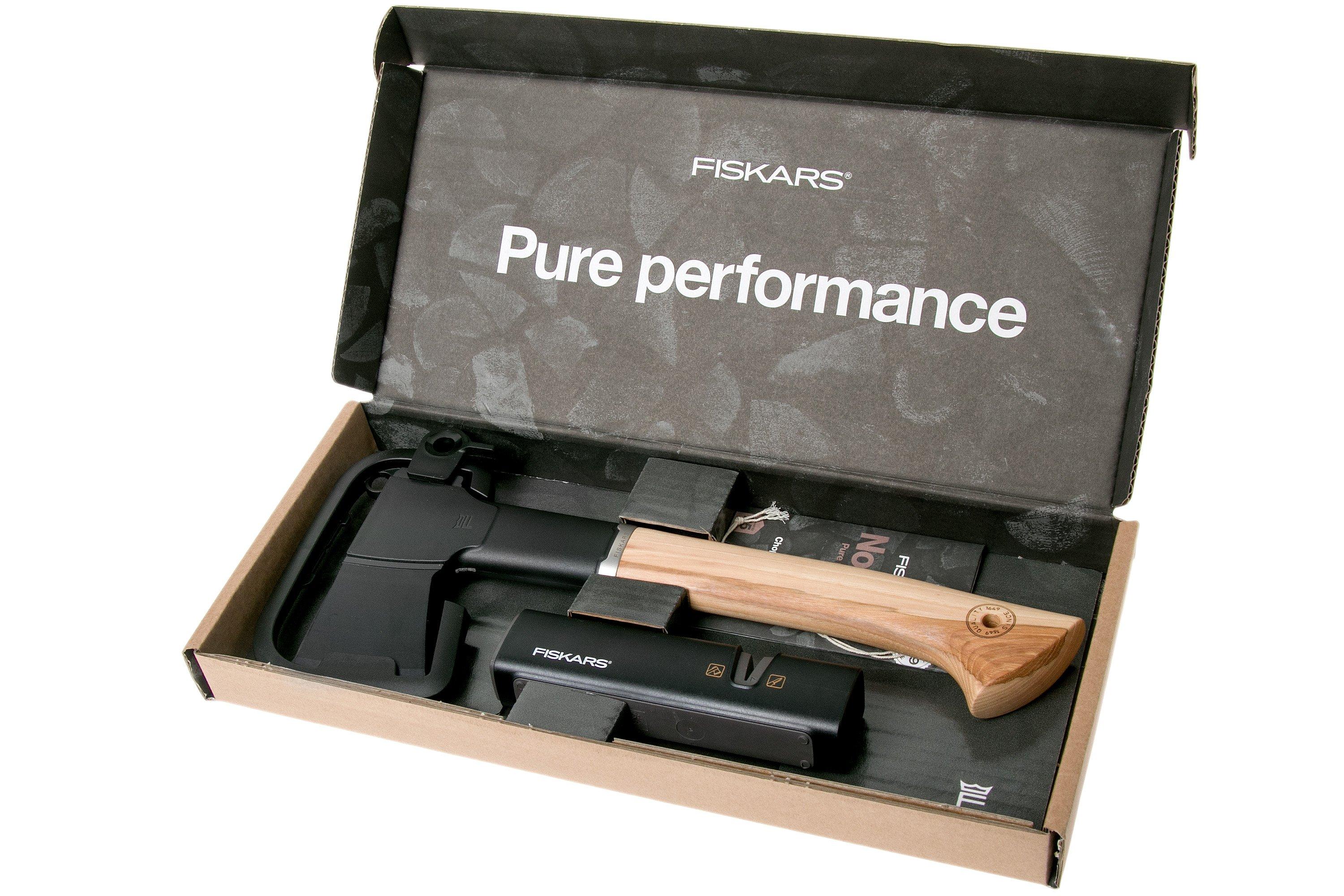 Fiskars Norden N7 hand axe + sharpener | Advantageously shopping at ...
