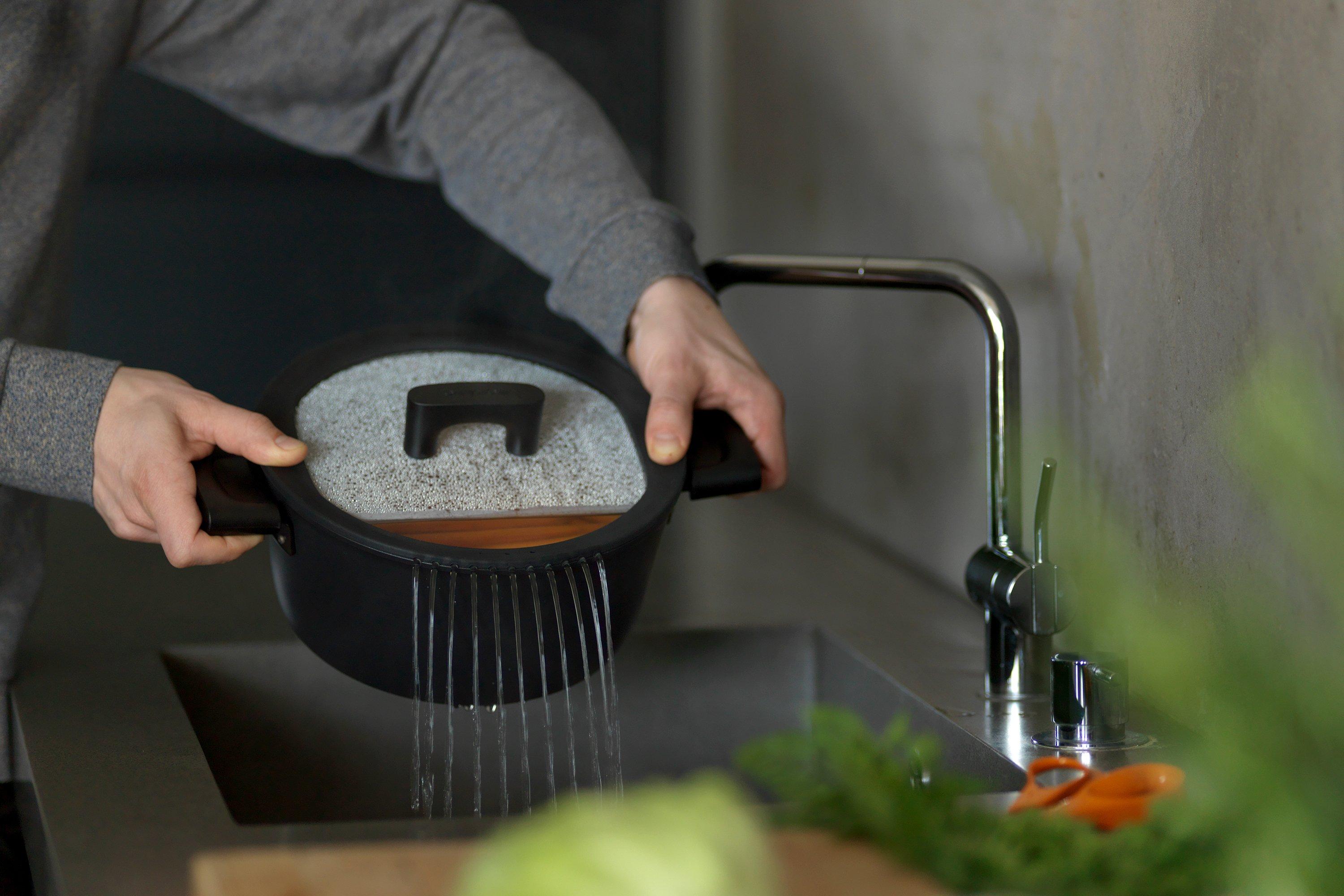 Fiskars Hard Face steelpan 18 cm | Voordelig kopen bij knivesandtools.nl