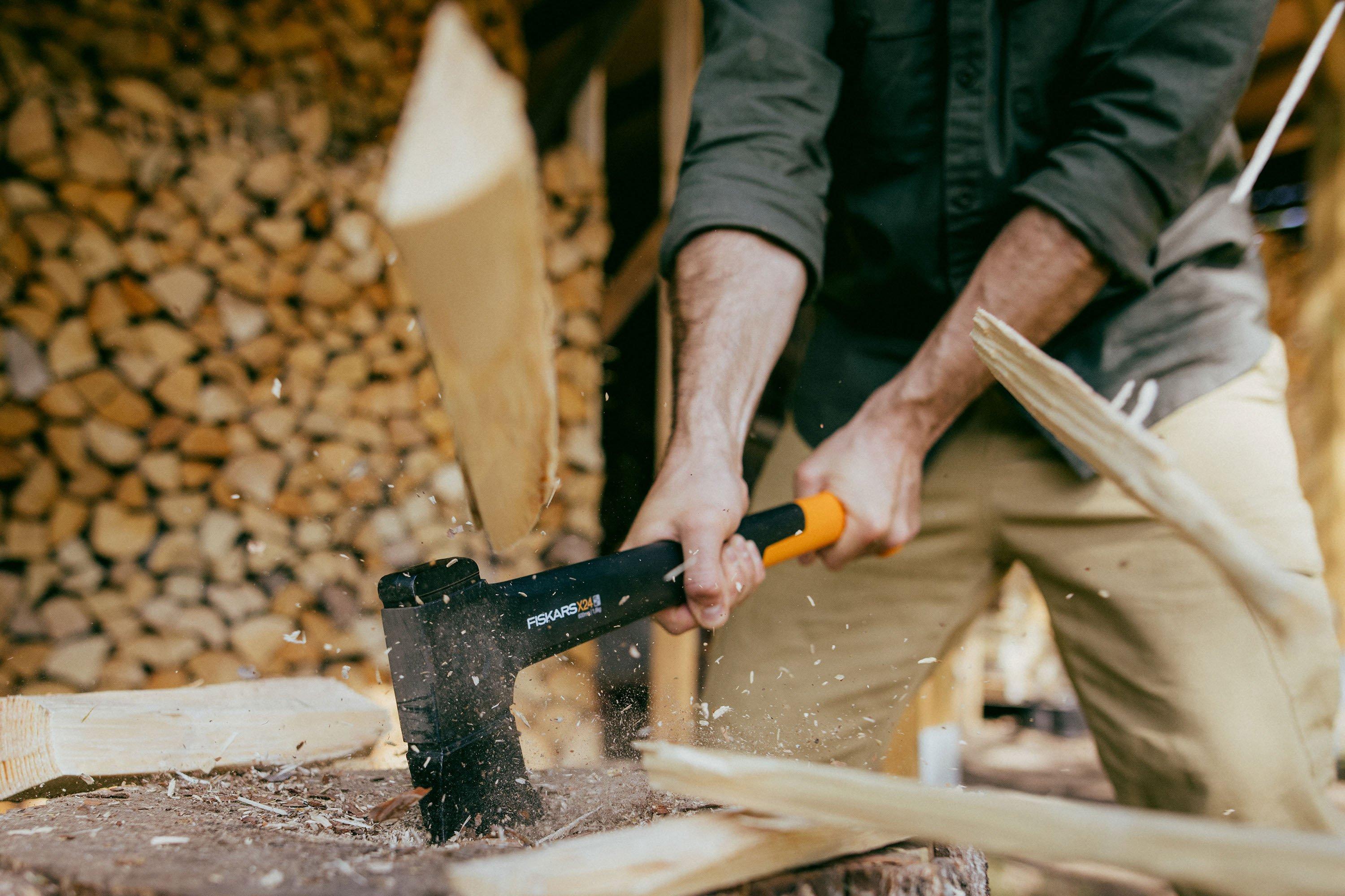 Fiskars X24 Universal Axe M | Advantageously shopping at Knivesandtools.com