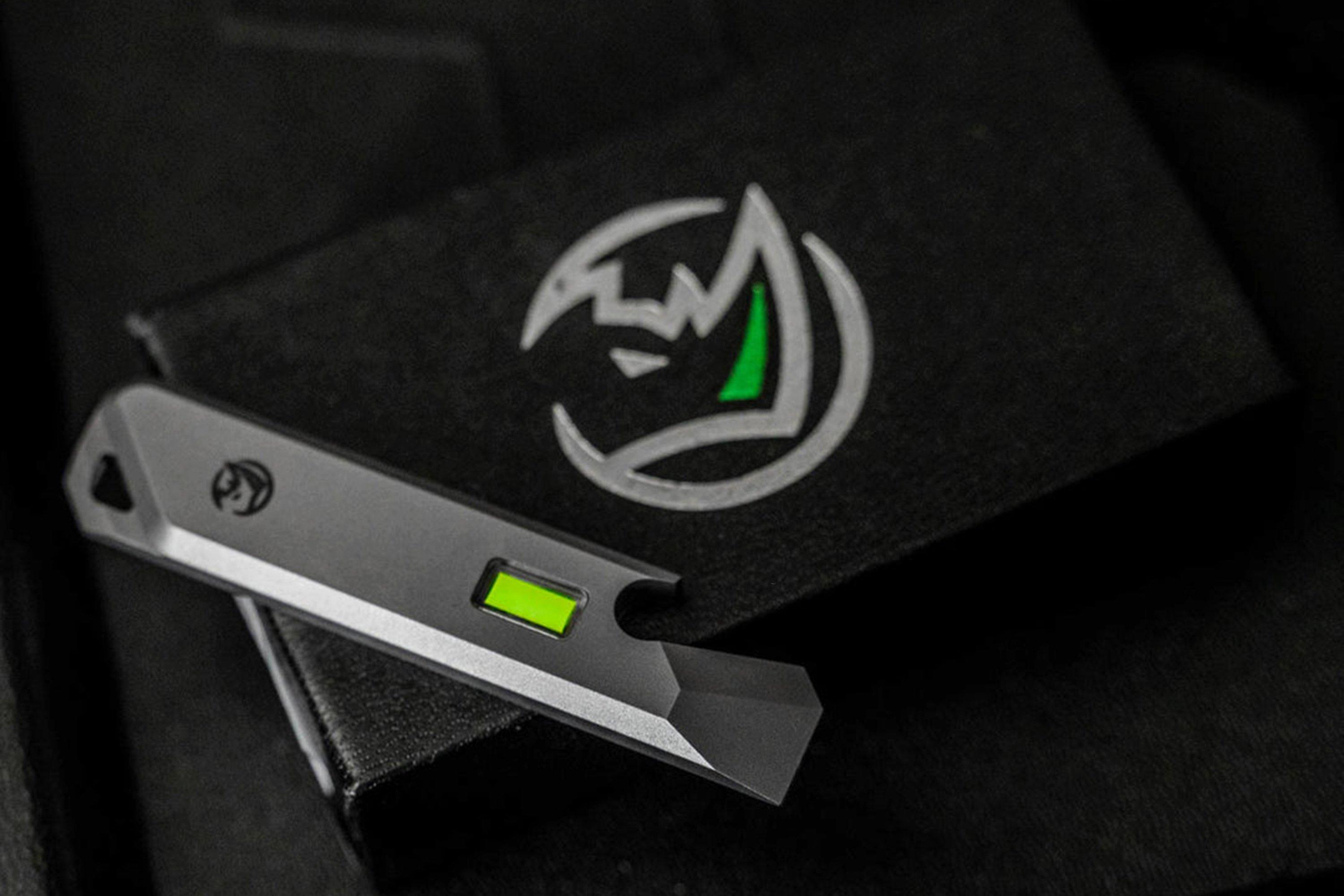 Glow Rhino Pry Bar PRY-201-TI-XG Titanium Green Tritium ...