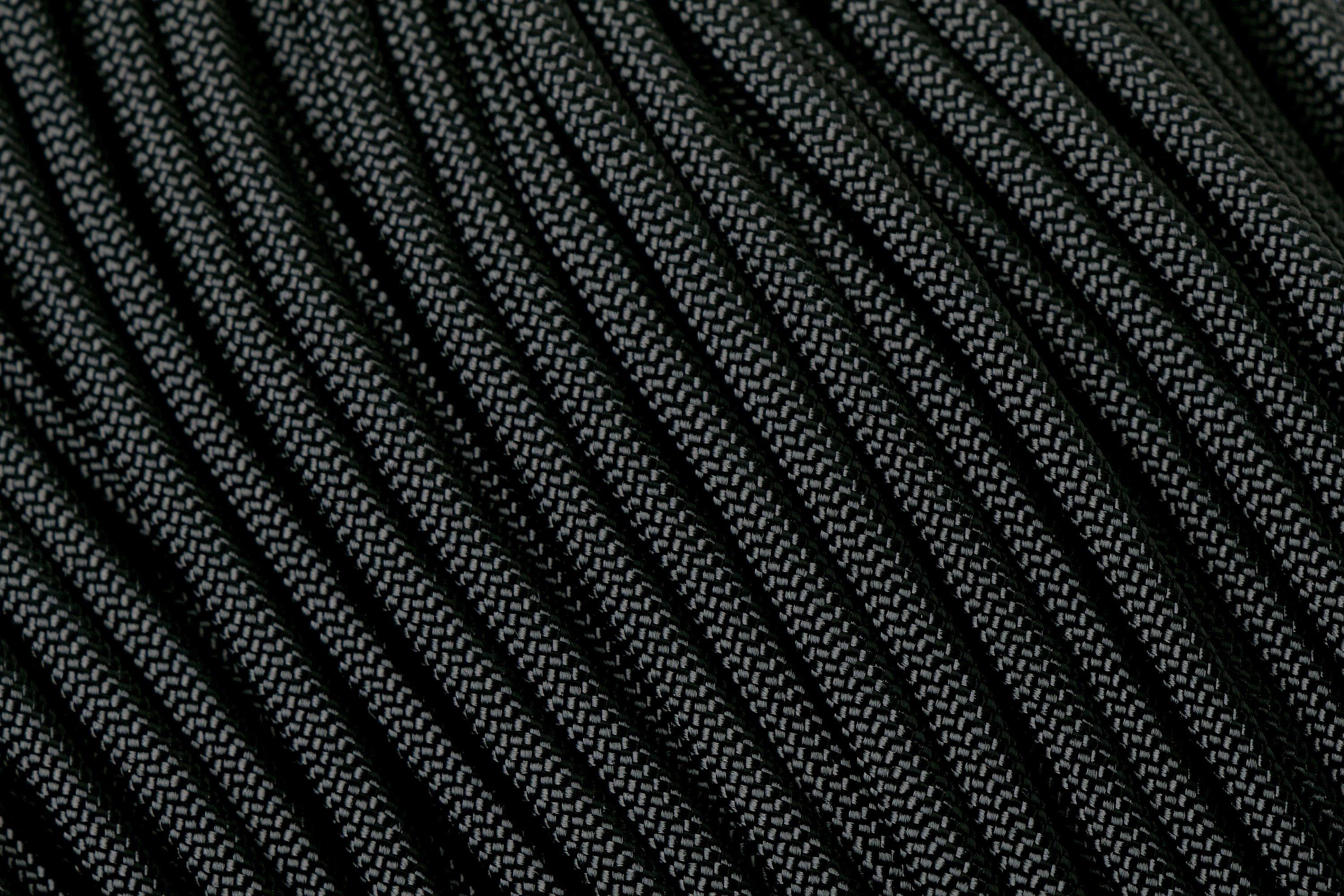 Knivesandtools 550 paracord type III, colour: black, 100 ft (30.48 m ...