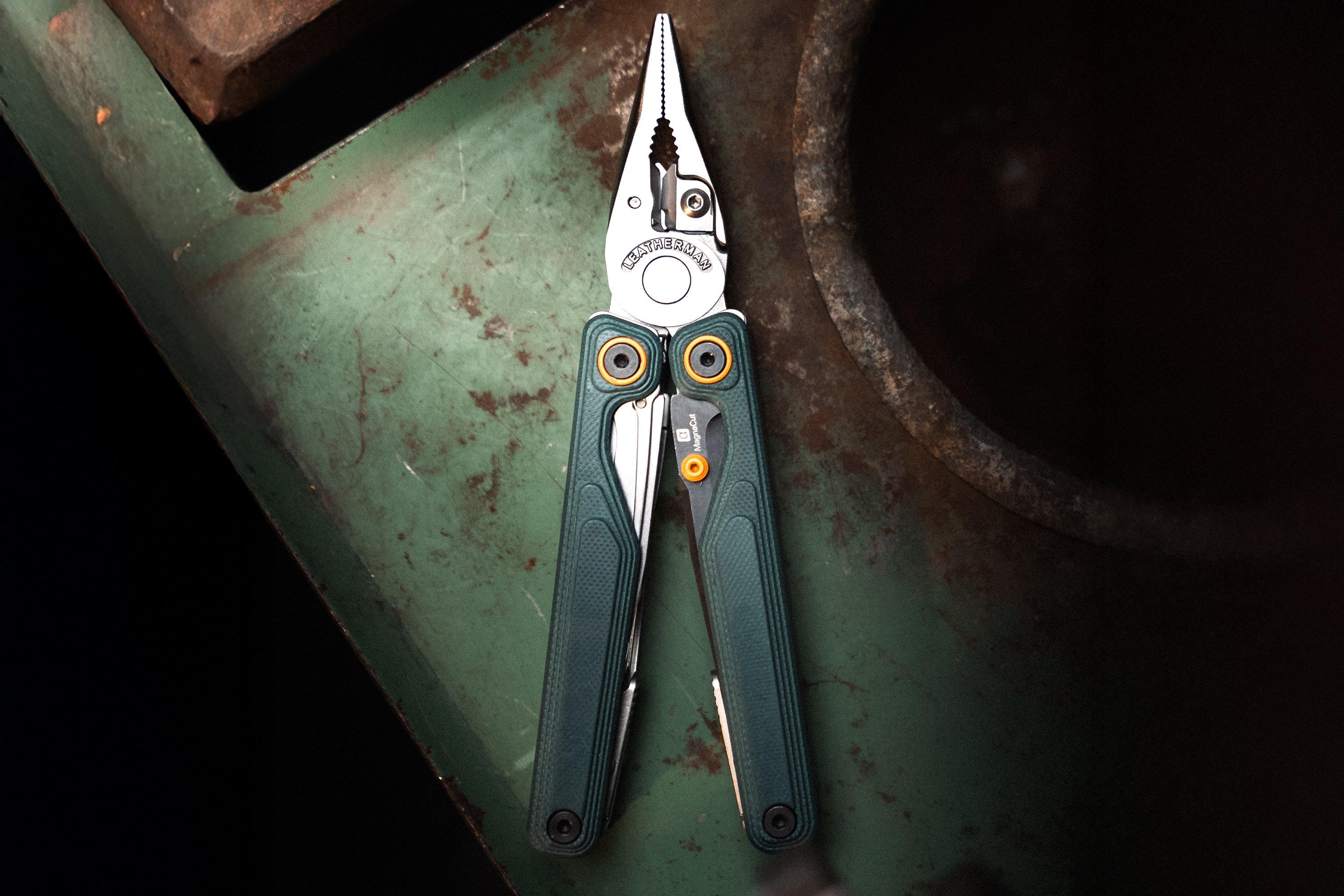 Leatherman Wave Alpha Cascadia 833401 Black DLC MagnaCut, Green G10 ...