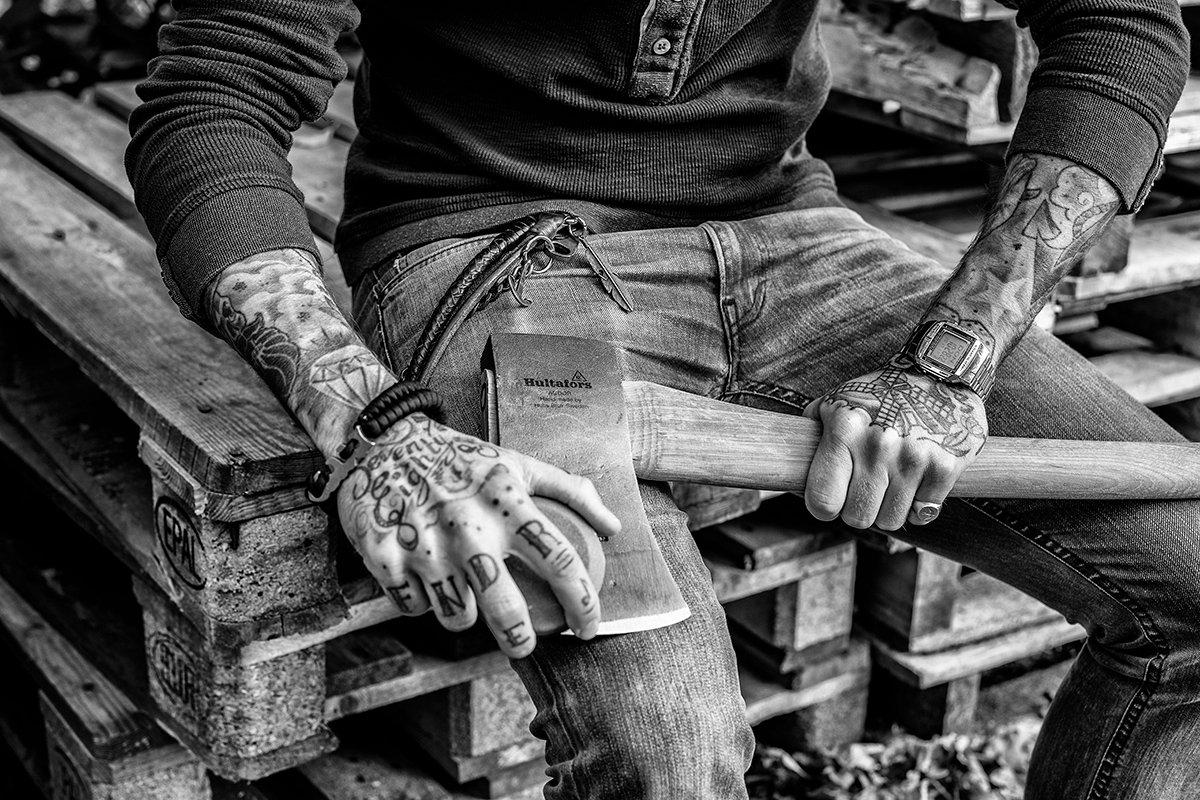 Lansky The Puck whetstone | Advantageously shopping at Knivesandtools.com