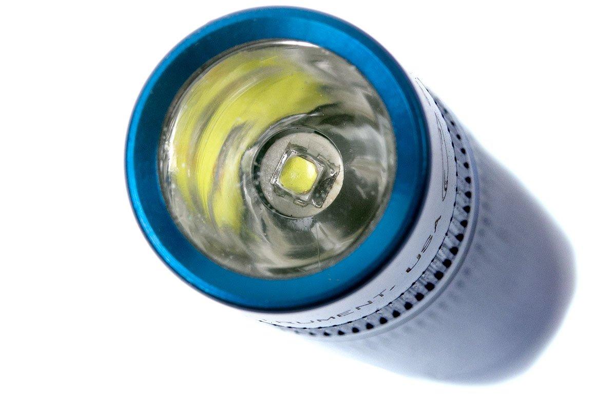 Maglite Solitaire LED Blue | Advantageously shopping at Knivesandtools.com