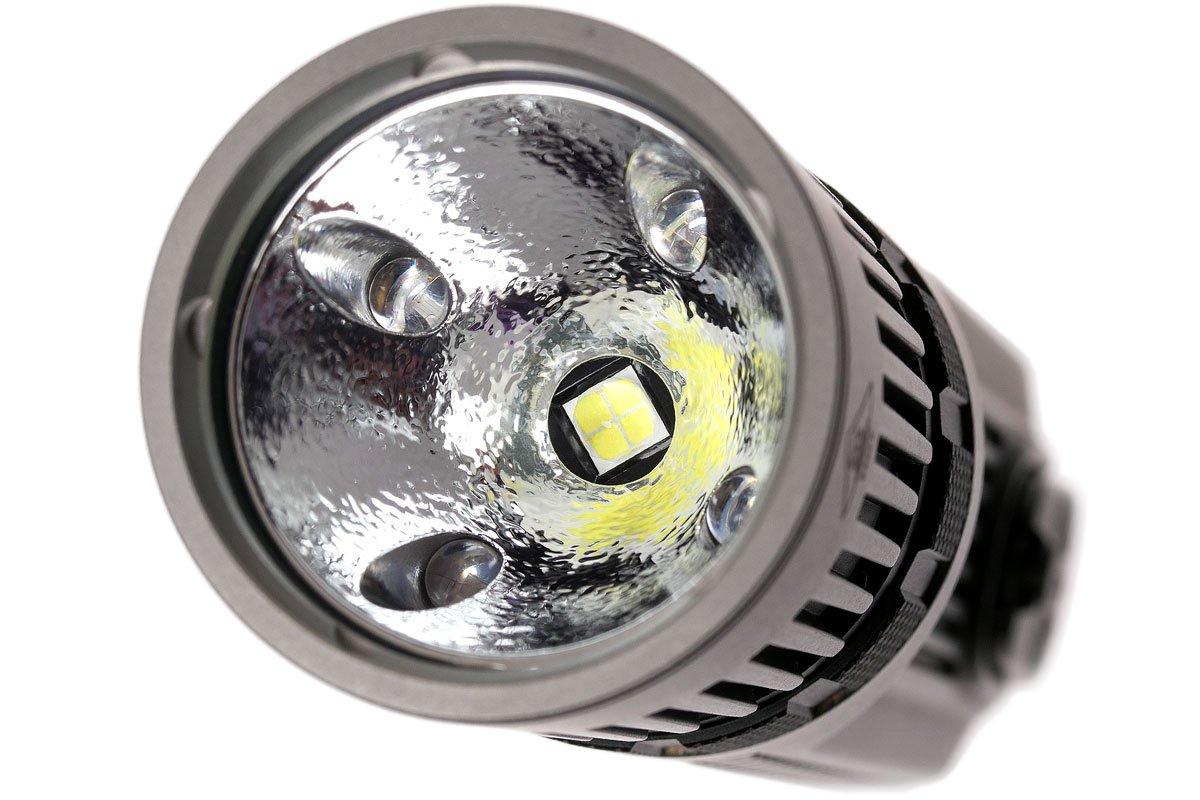 Nitecore SRT9 LED flashlight with 5 colours | Advantageously shopping ...