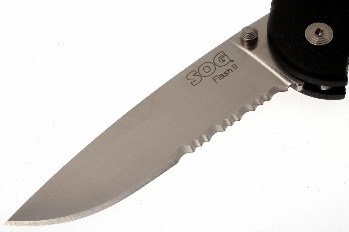 SOG FSA-98 Flash II, half serrated, GRN handle | Advantageously ...