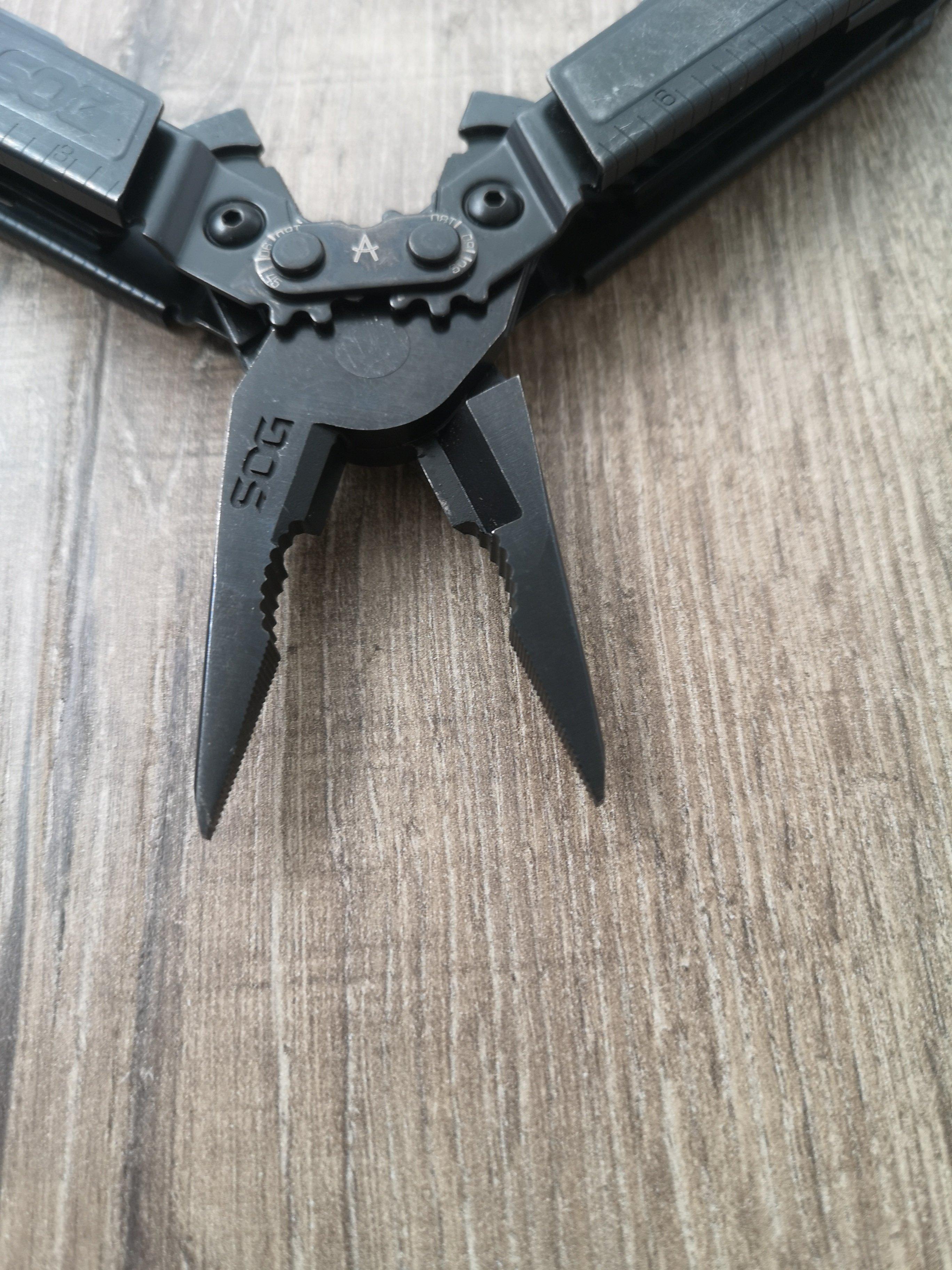 SOG PowerAccess Assist MT Blackwashed PA3002-CP multi-tool ...