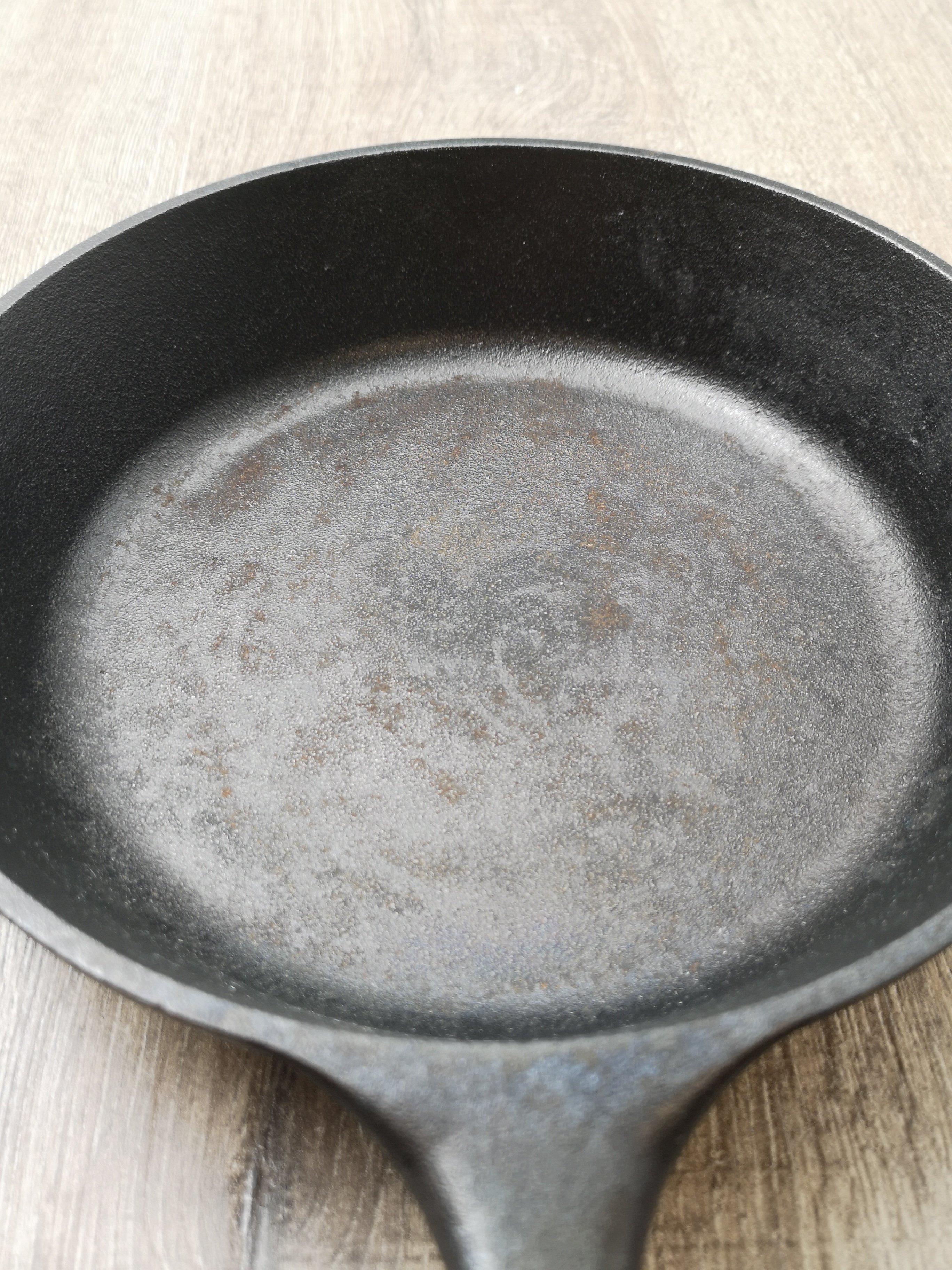 Lodge Classic Cast Iron frying pan L5SK3, 20 cm | Advantageously ...