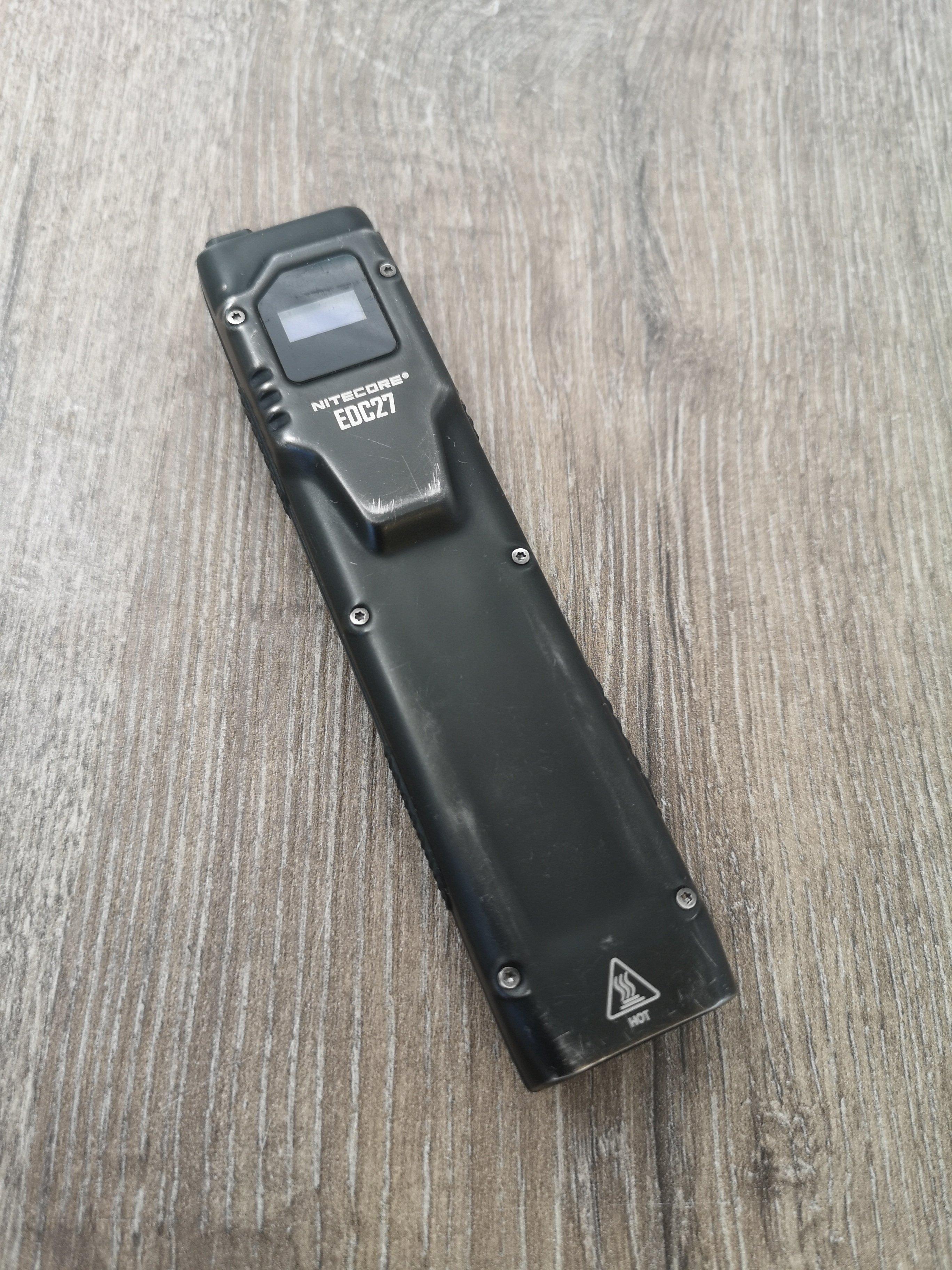 Nitecore EDC27 rechargeable flashlight, 3000 lumens | Advantageously shopping at Knivesandtools.dk