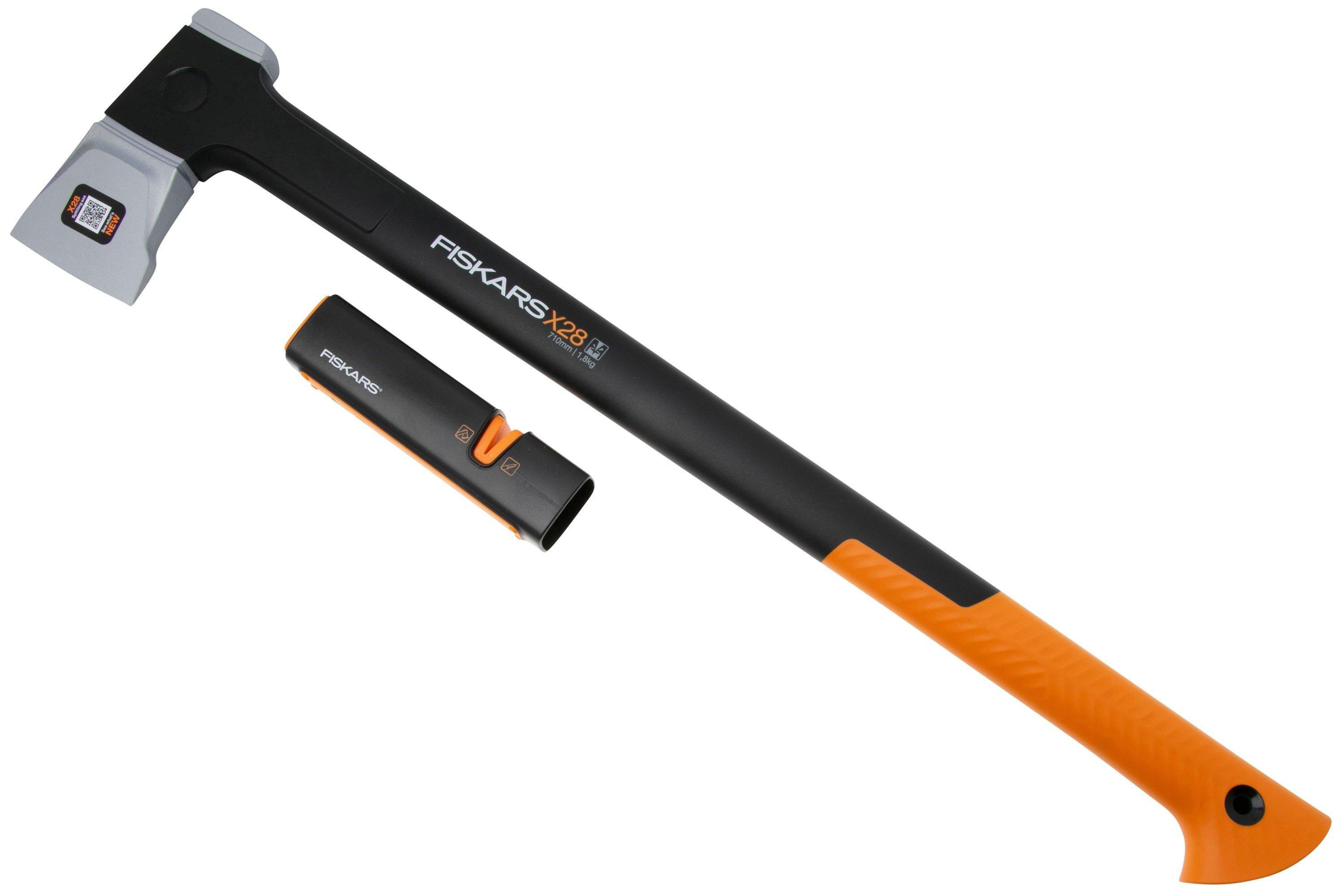 Fiskars X28 Splitting Axe Set 1075433 splitting axe + axe sharpener ...