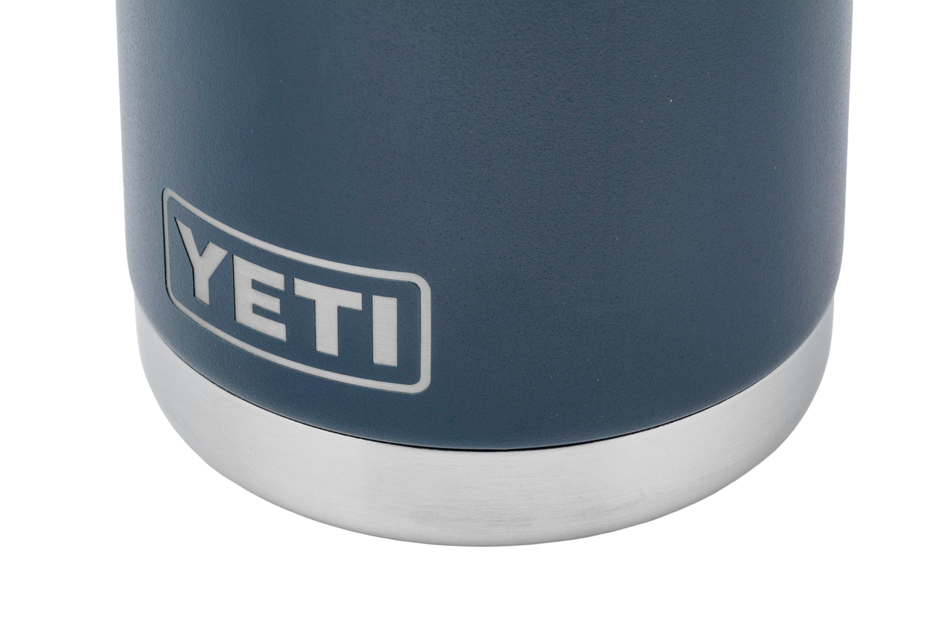 Yeti Rambler Bottle 26oz Chug Cap, Navy Blue, thermos bottle with ...